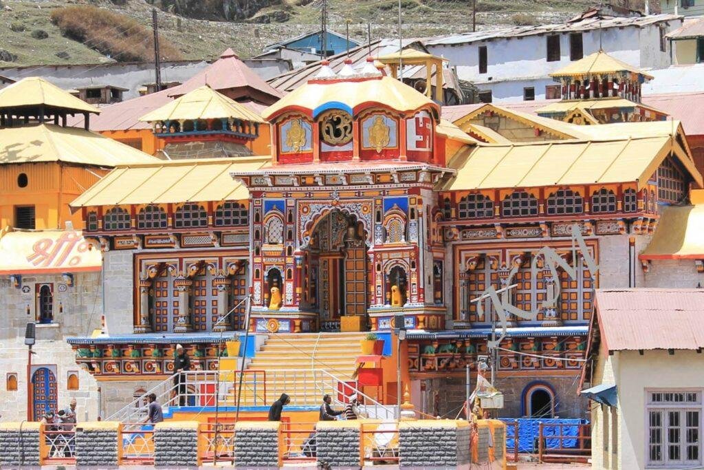 Badrinath Temple - Badrinath Dham Yatra | Char Dham Yatra