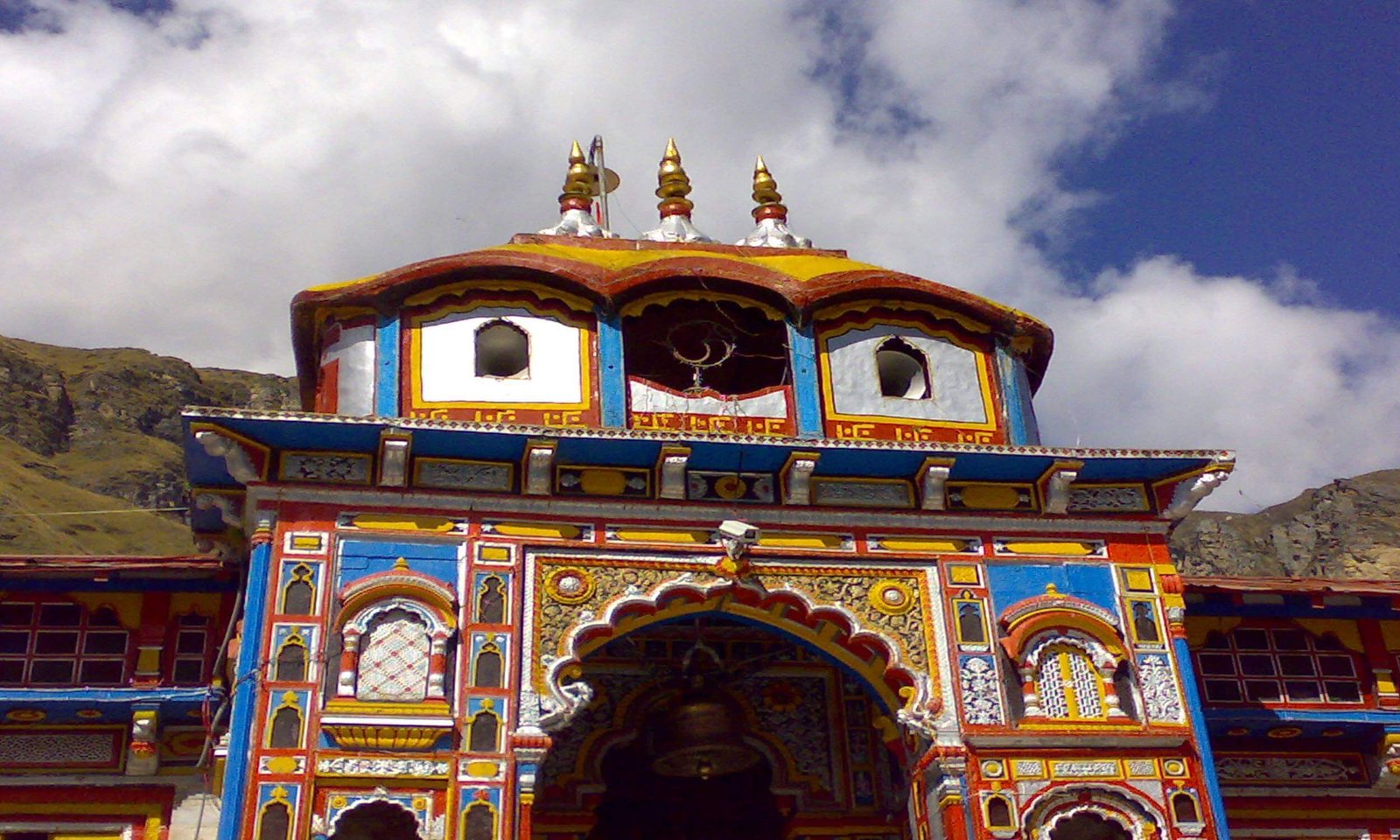 Badrinath Temple - Badrinath Dham Yatra | Char Dham Yatra