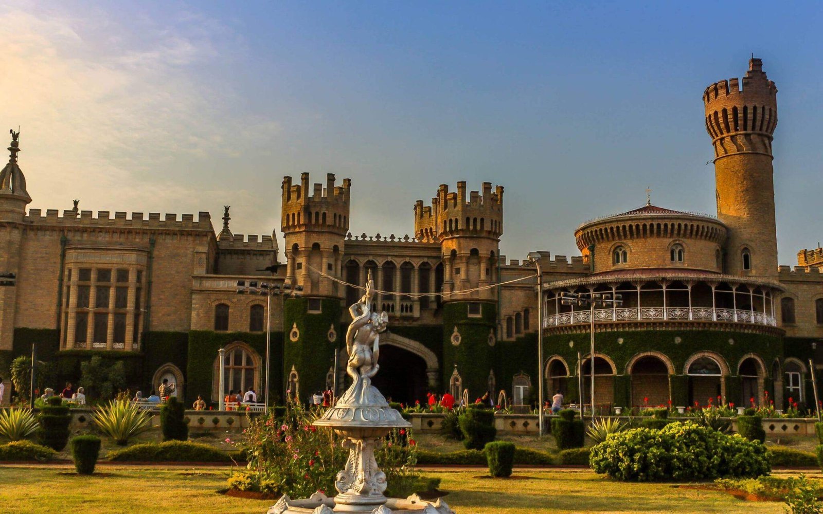 Bangalore Palace | Entry Fee, Visiting Timings & History of Bangalore ...