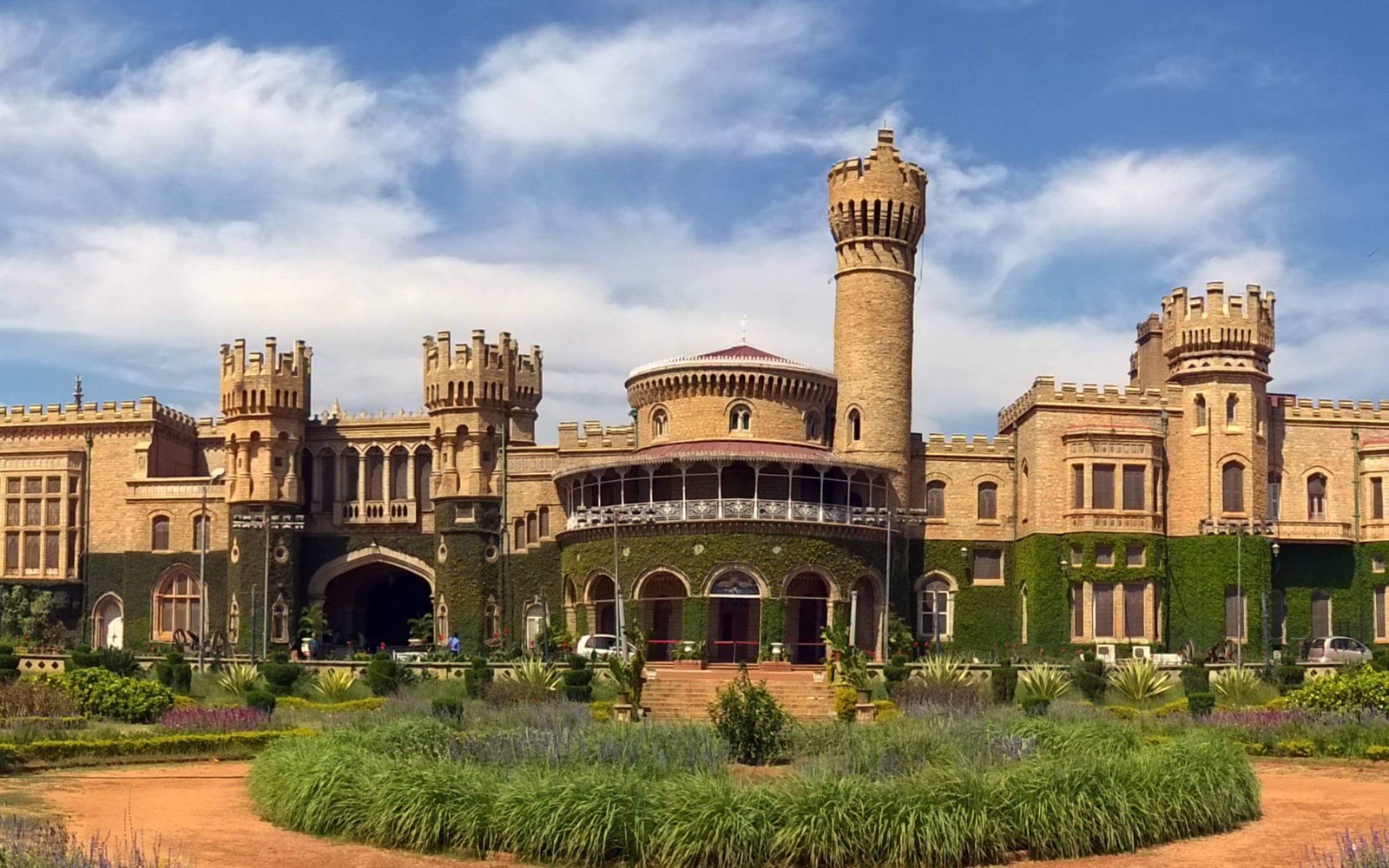 Bangalore Palace Entry Fee Visiting Timings History Of Bangalore Bangalore Palace Entry Fee Visiting Timings History Of Bangalore