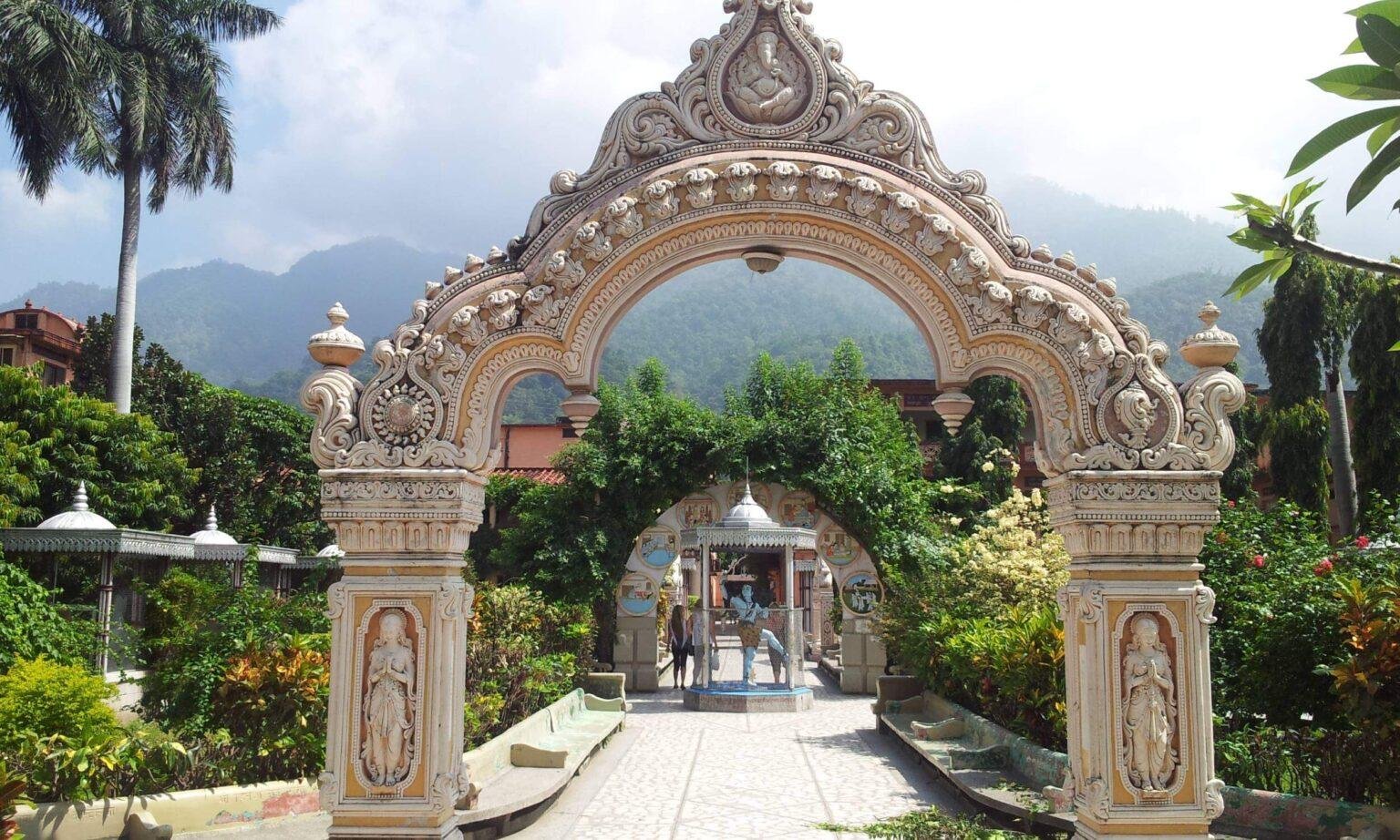 10 Famous Temples in Rishikesh, Uttarakhand | Bon Travel India