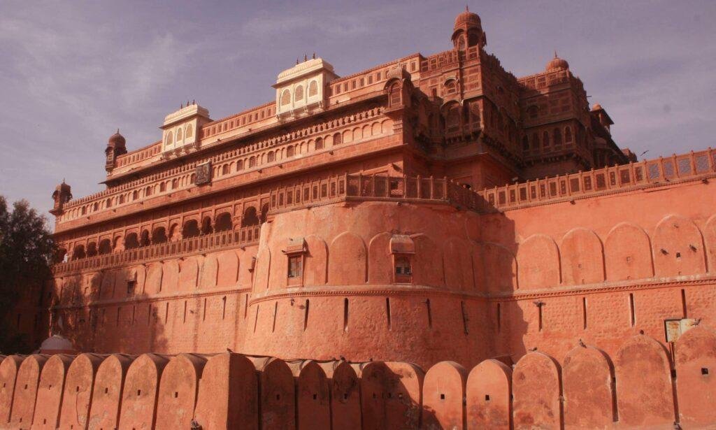17 Best Places to Visit in Rajasthan – Palaces, Forts & Deserts | Bon ...