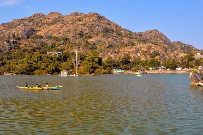 Mount Abu Hill Station – Top Tourist Places & Things to Do | Bon Travel ...