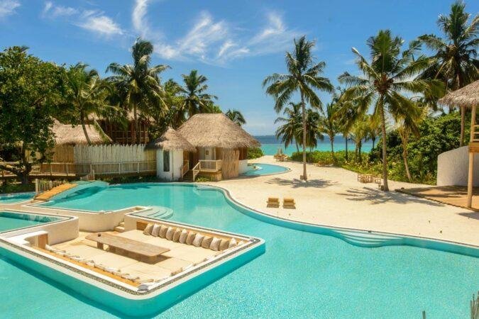 11 Best Beach Resorts in Maldives for a Relaxing Getaway | Bon Travel India