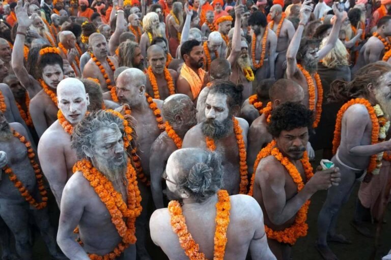 Kumbh Mela – The Complete Guide | Prayagraj Kumbh 2025 | Bon Travel India