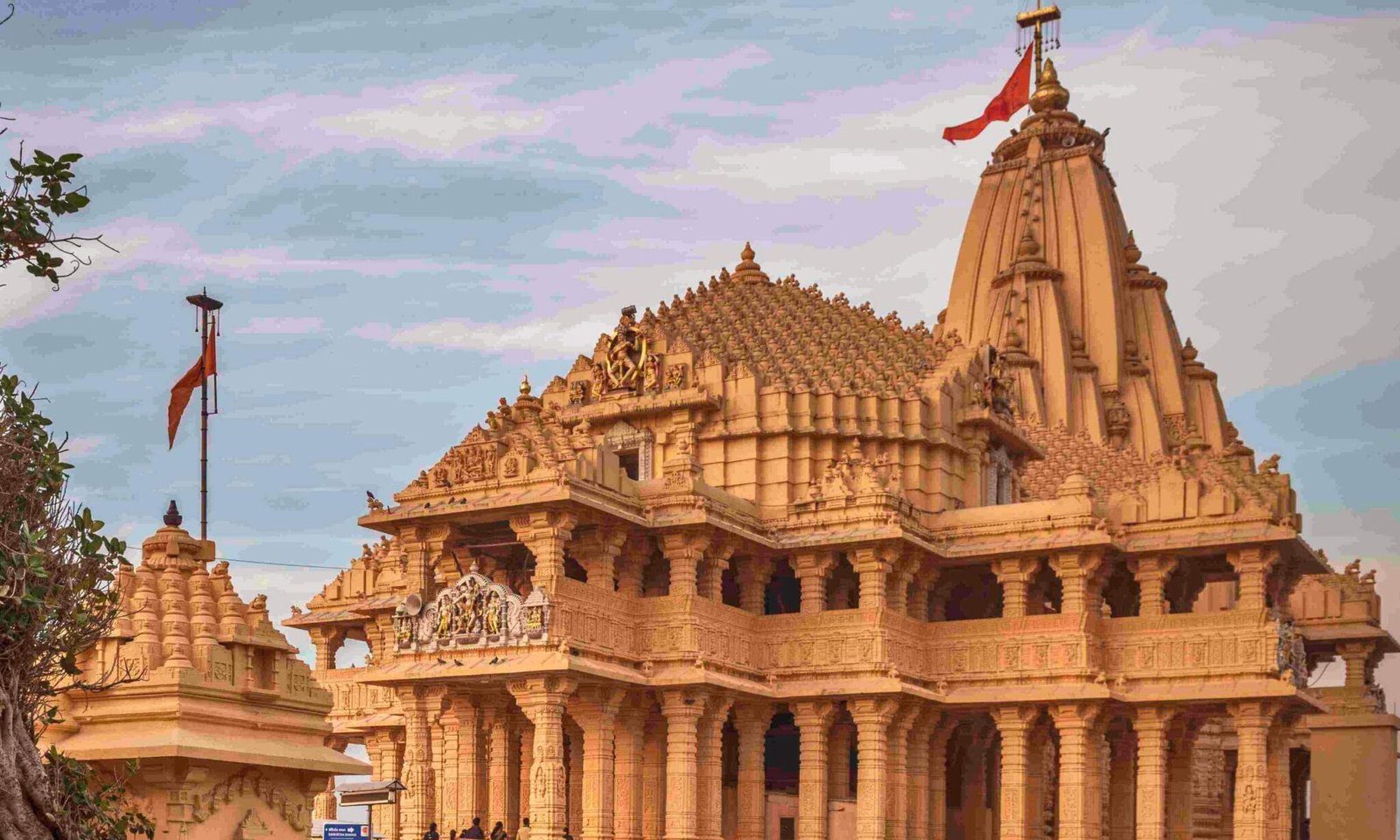 Somnath Temple Gujarat | History & Religious Significance | Bon Travel ...